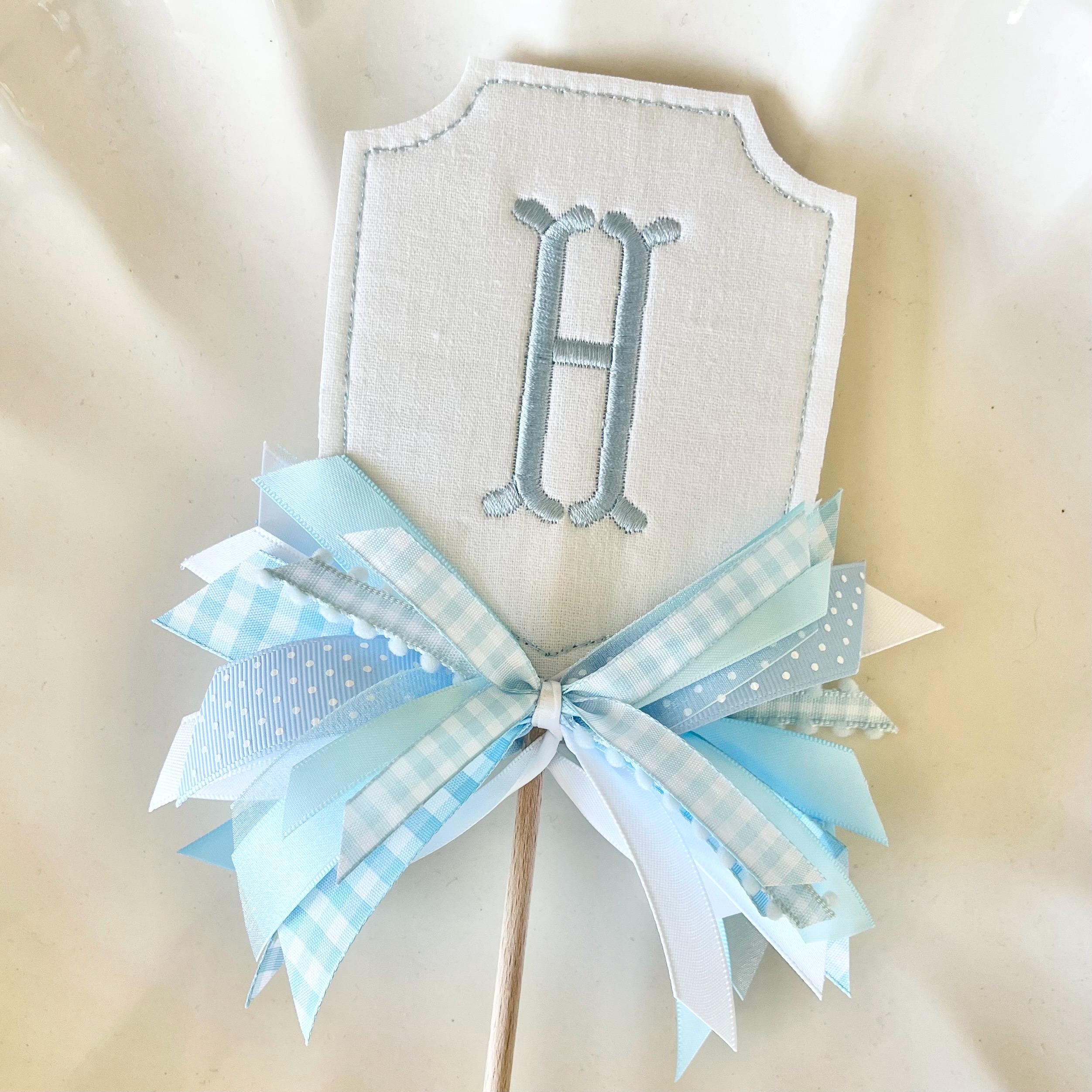 Monogrammed Crest Cake Topper - Etsy