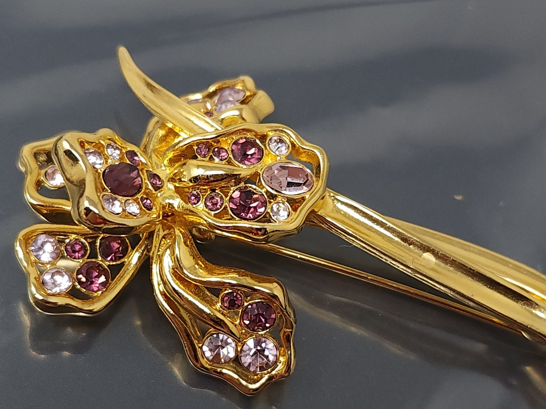 Vintage NOLAN MILLER Purple Crystal Rhinestone IRIS Gold Tone Brooch - Etsy