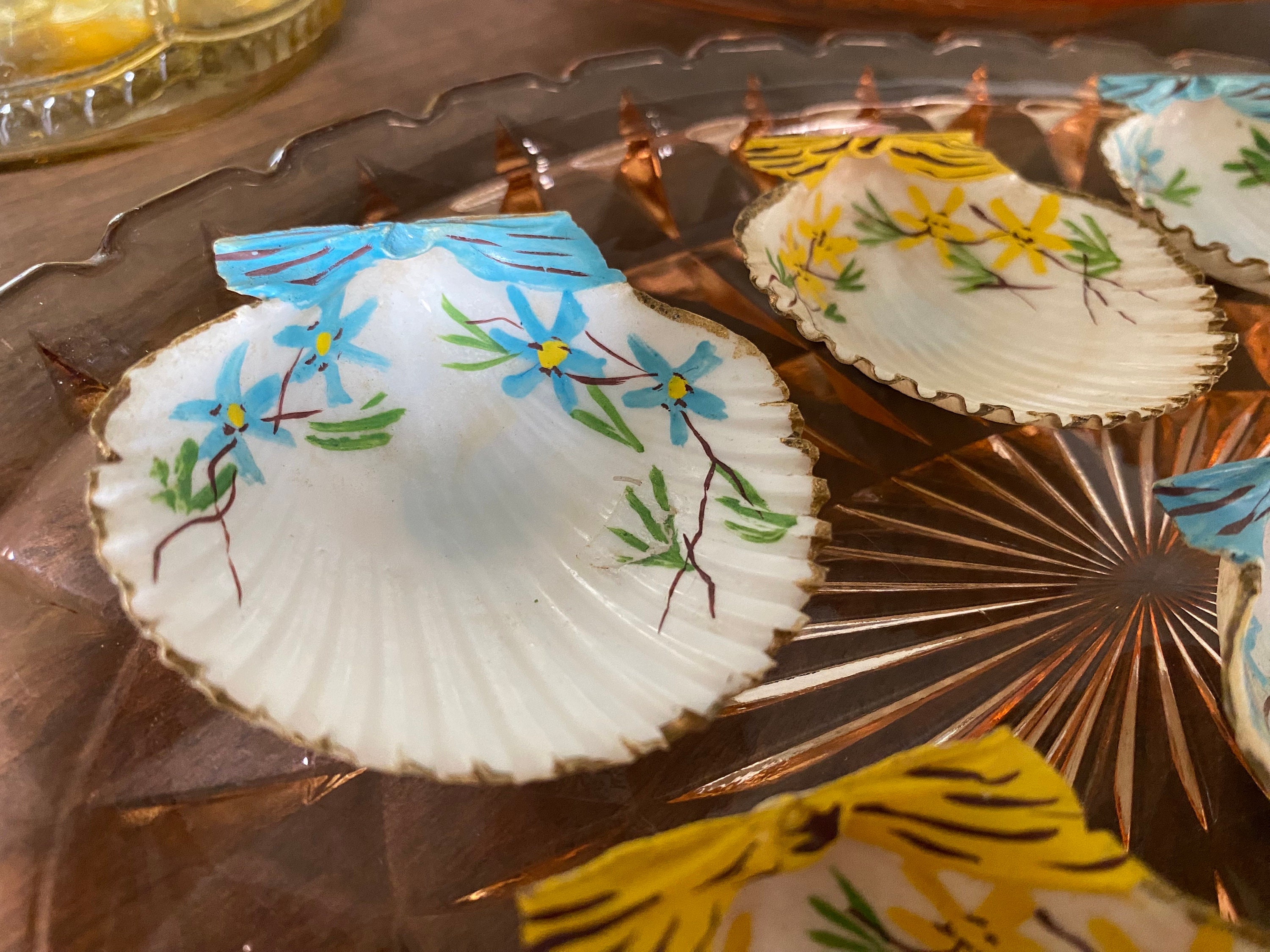 12 Vintage Natural Clamshell Hand-painted Appetizer Sauce Dishes Powder ...