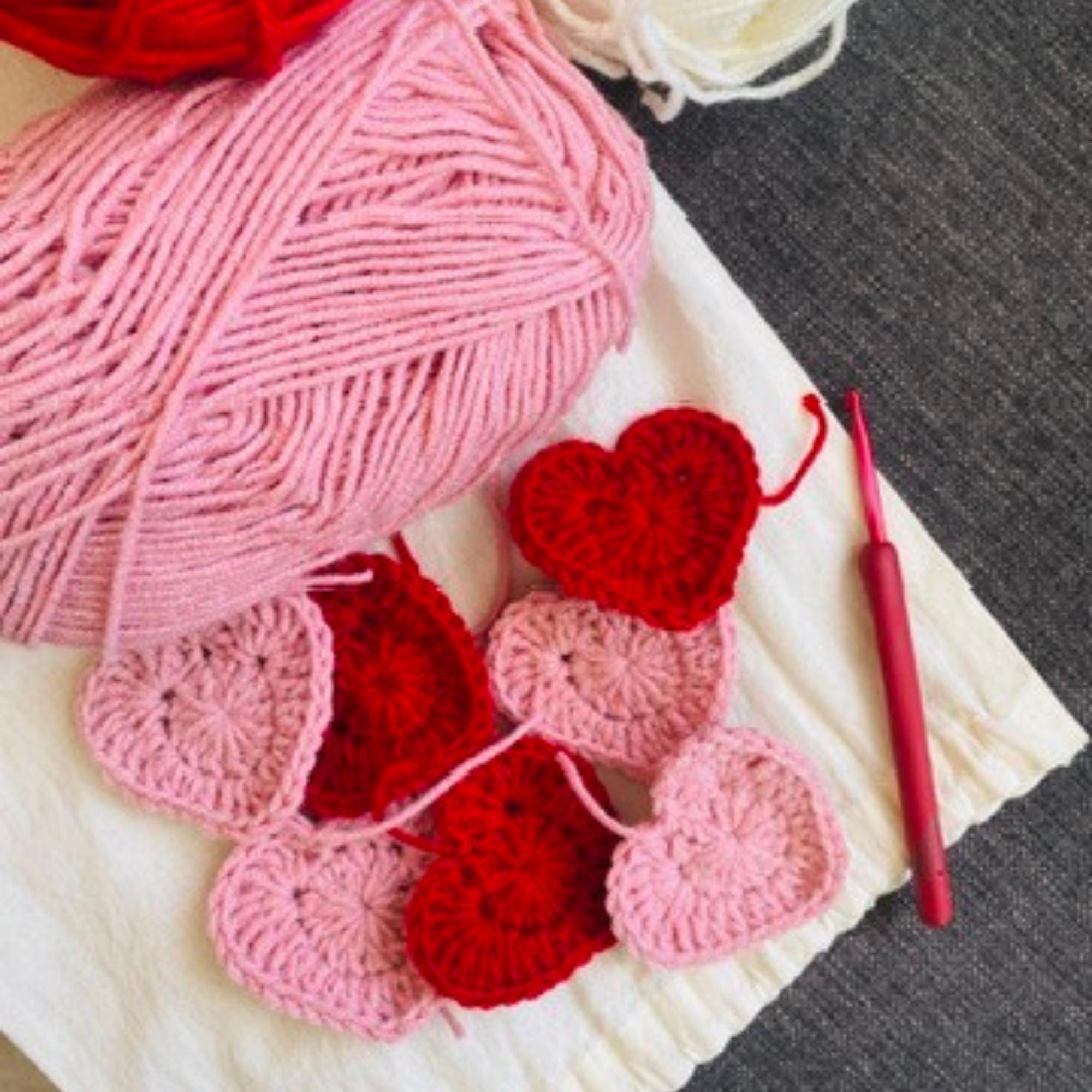 Crochet Heart Motif Pattern: Easy DIY Project (PDF) - Etsy