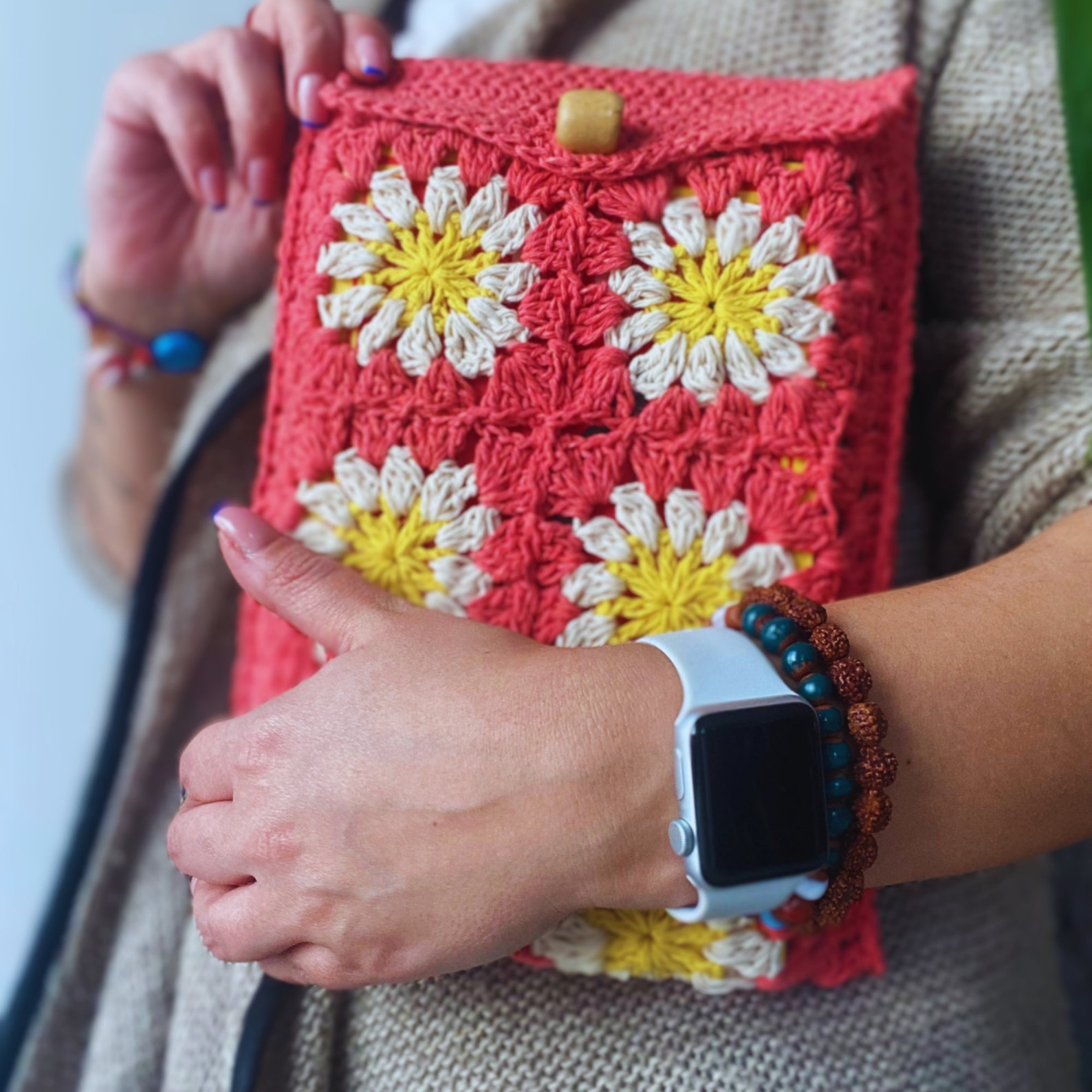 Crochet Daisy iPad Case Pattern: Easy Knit Tablet Cover (PDF Pattern ...