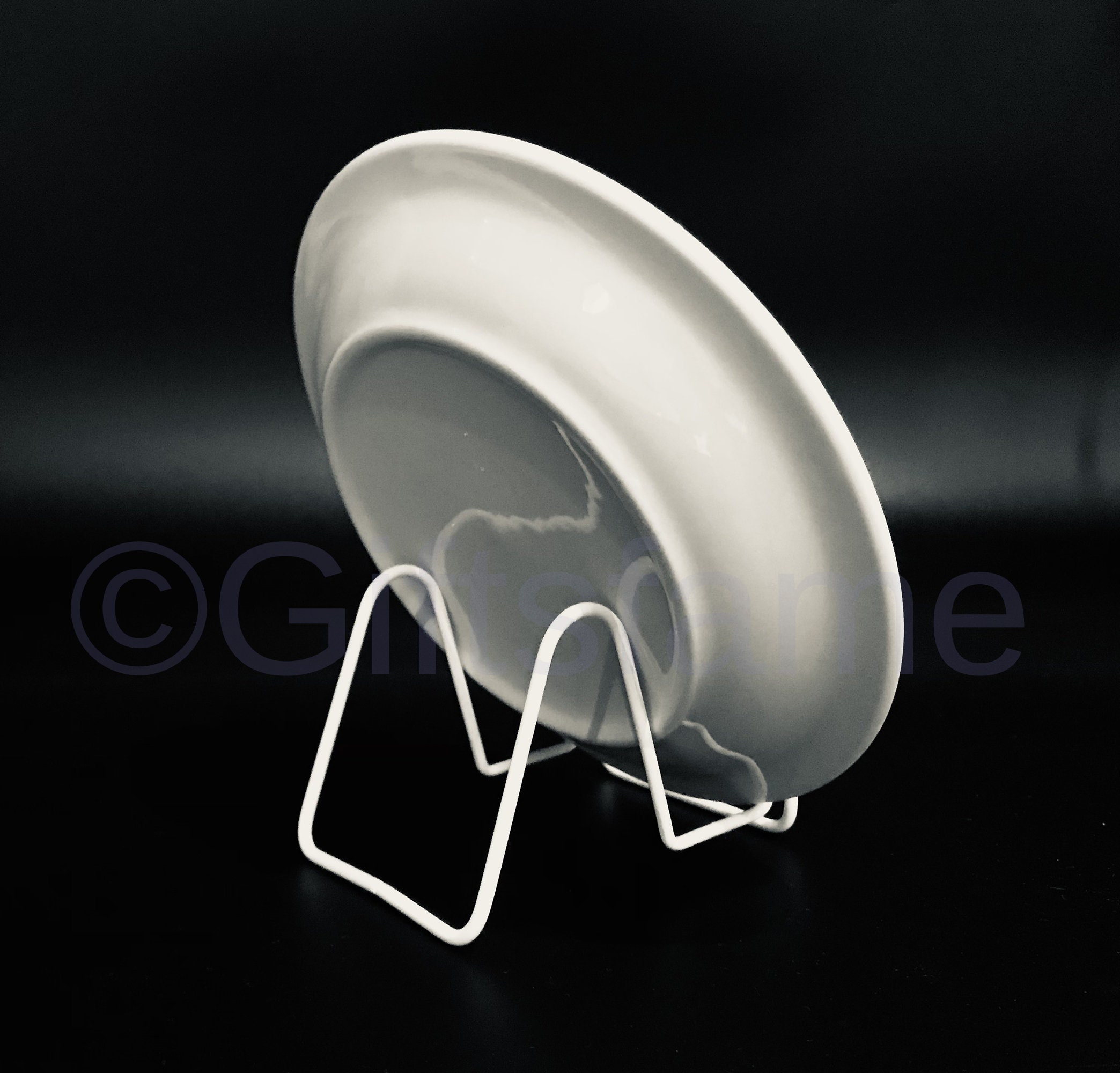 Double Curve Steel Metal Plate Display Stand Metal Dish Rack Plate ...