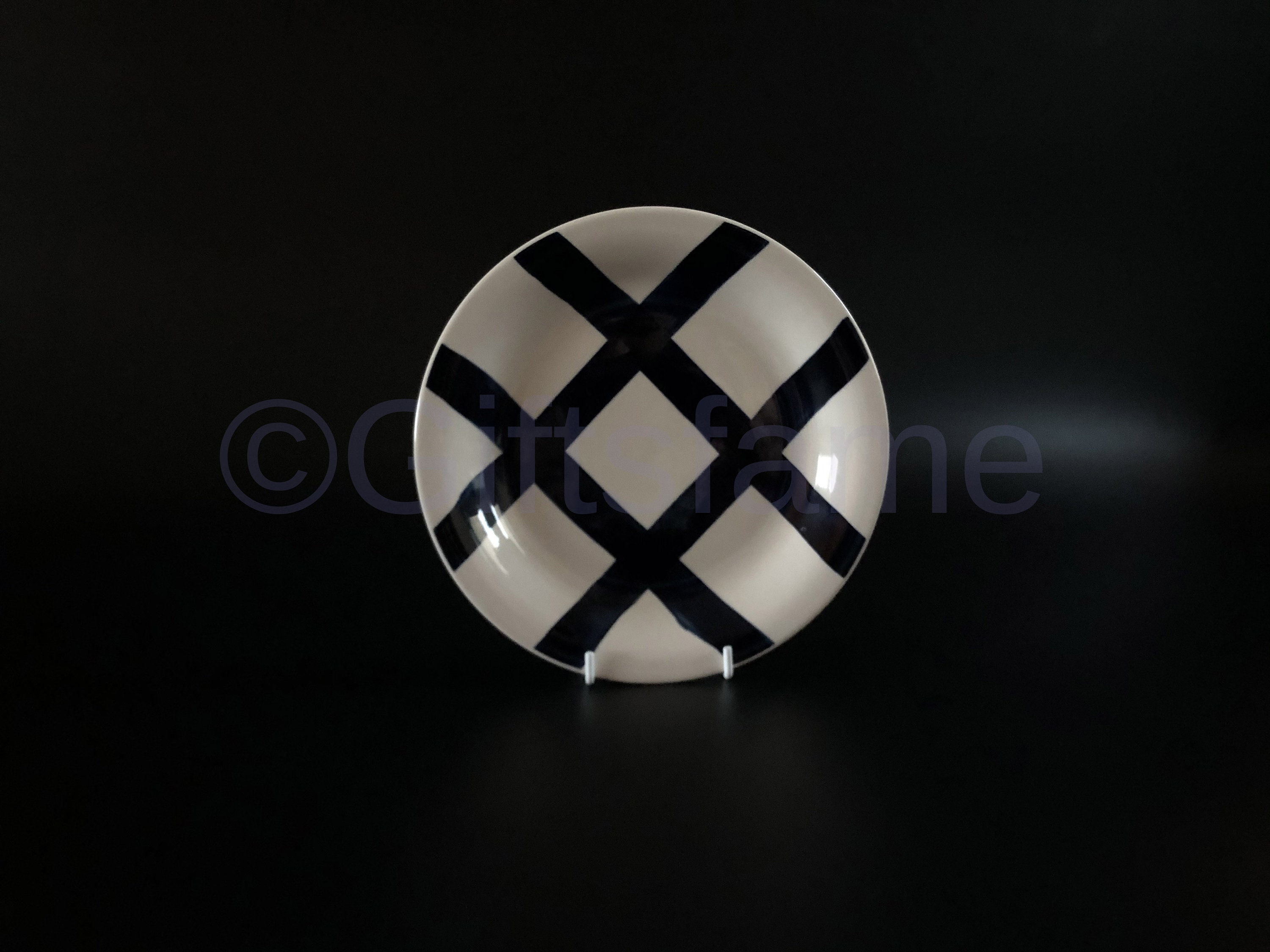 Angled Metal Plate Display Stand | Metal Dish Rack | Plate Holder ...