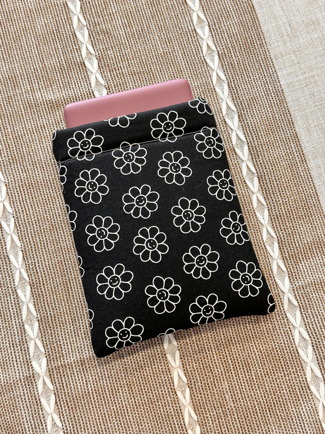 Kindle Paperwhite Padded Sleeve Smily Face Flower Kindle Sleeve - Etsy