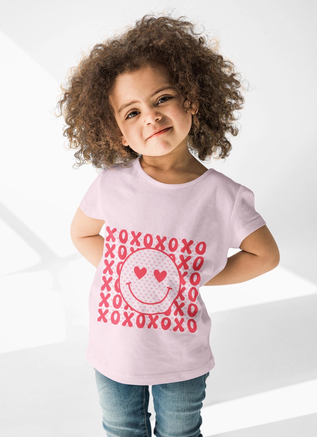 Heart Eyes Smiley Kids Tee | XOXO Pattern, Valentine's Graphic - Etsy