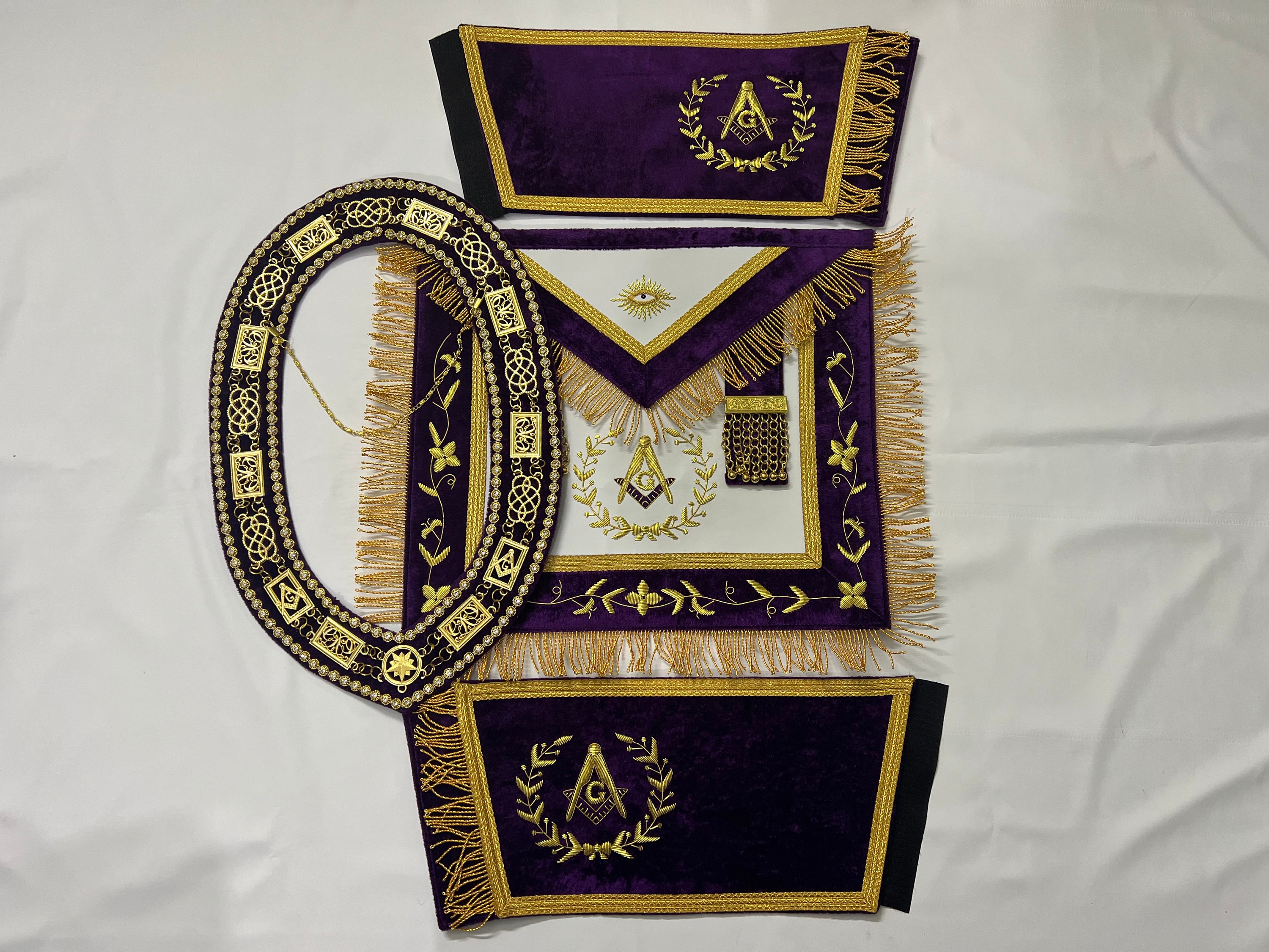 MASONIC GRAND LODGE Master Mason Apron, Cuffs With Chain Collar Purple ...
