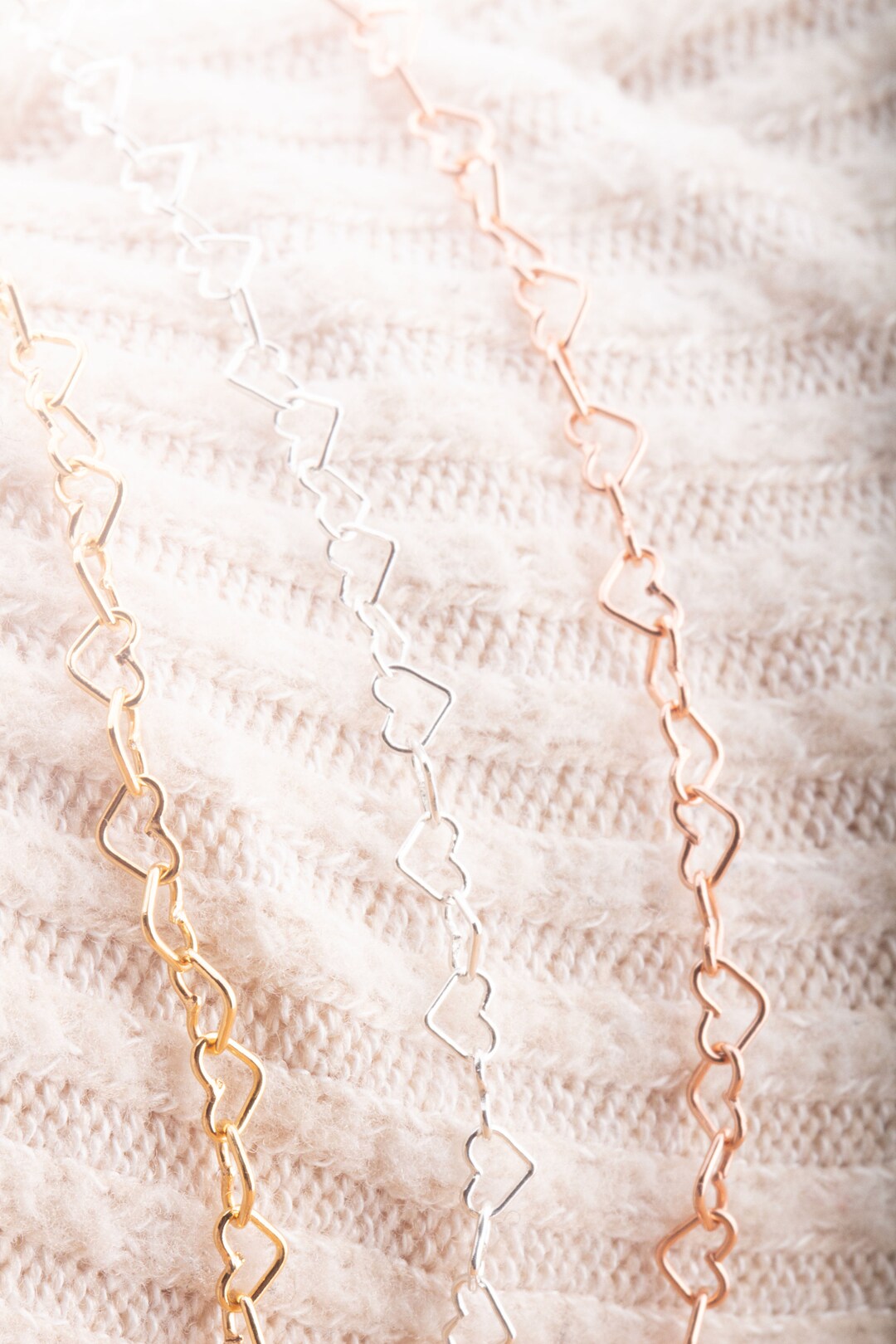 3mm X 3mm Tiny Interlocking Hearts Chain by Foot, Heart Outline Chain ...