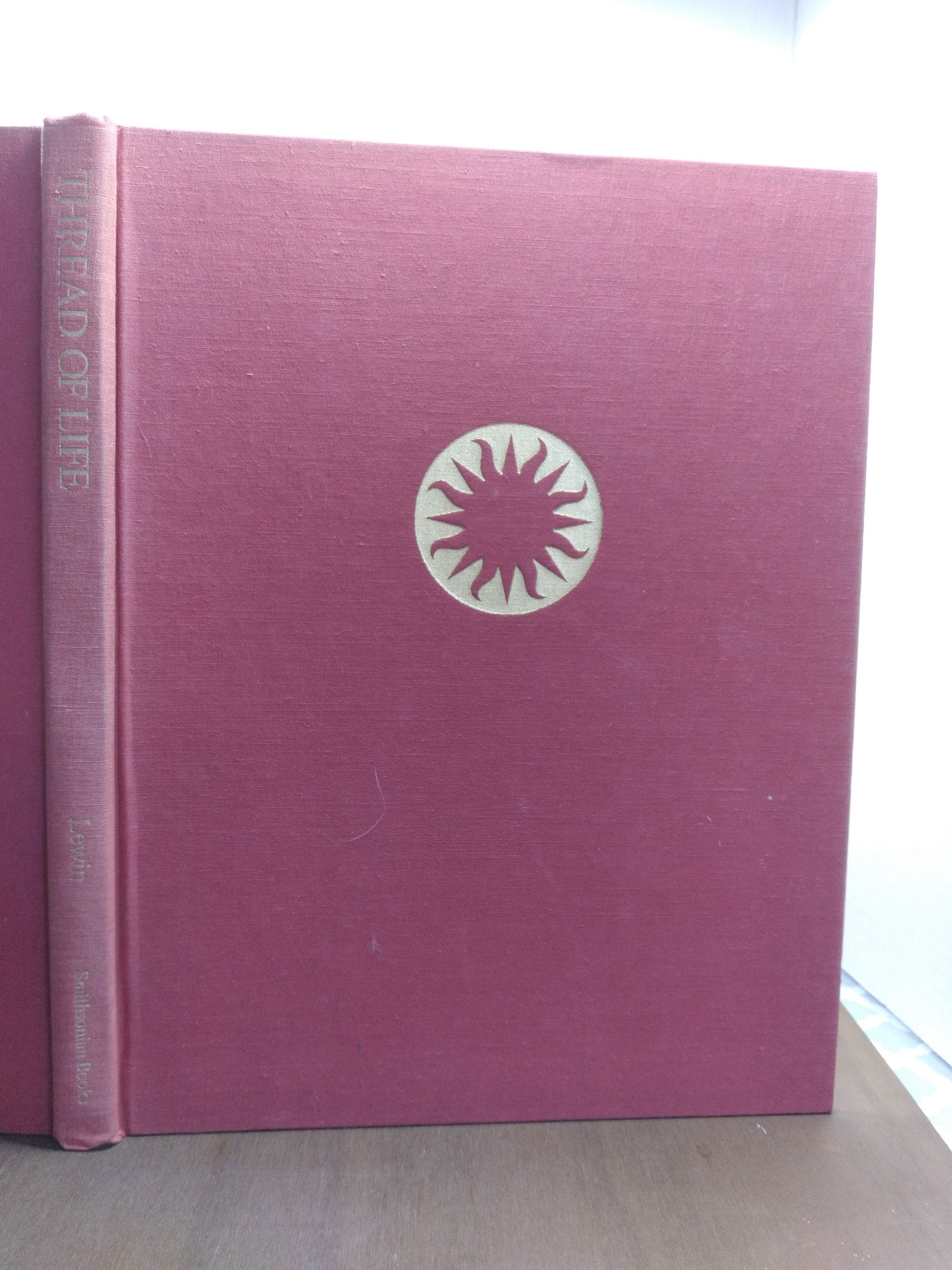 THREAD OF LIFE by Roger Lewin the Smithsonian Looks at Evolution 1989 ...