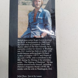 THREAD OF LIFE by Roger Lewin the Smithsonian Looks at Evolution 1989 ...