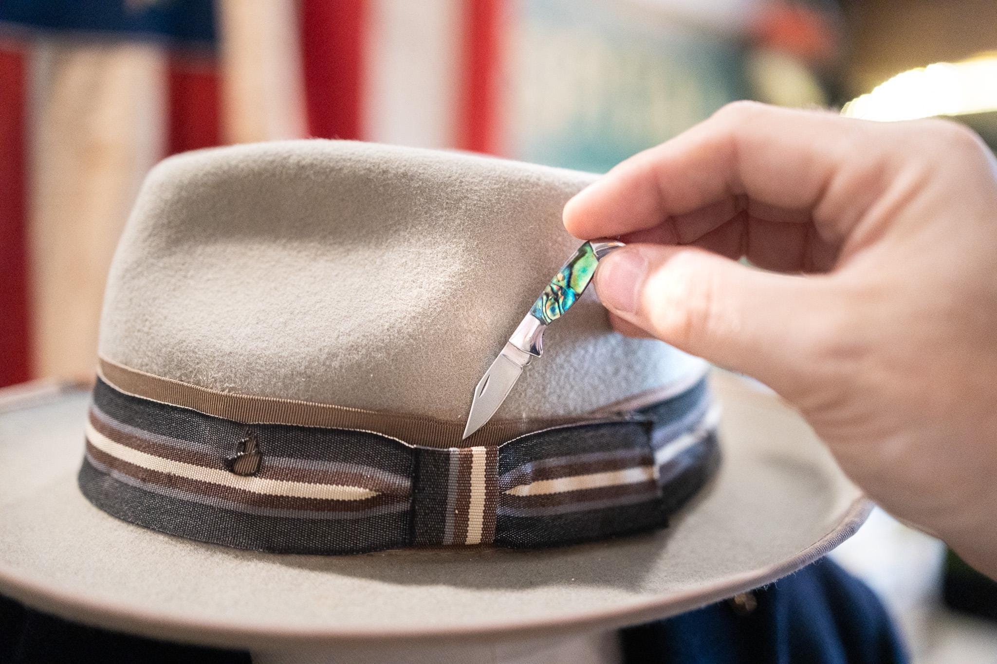 Elegant Pearl Handled Folding Hat Knife - Stylish Fedora/ Cowboy ...