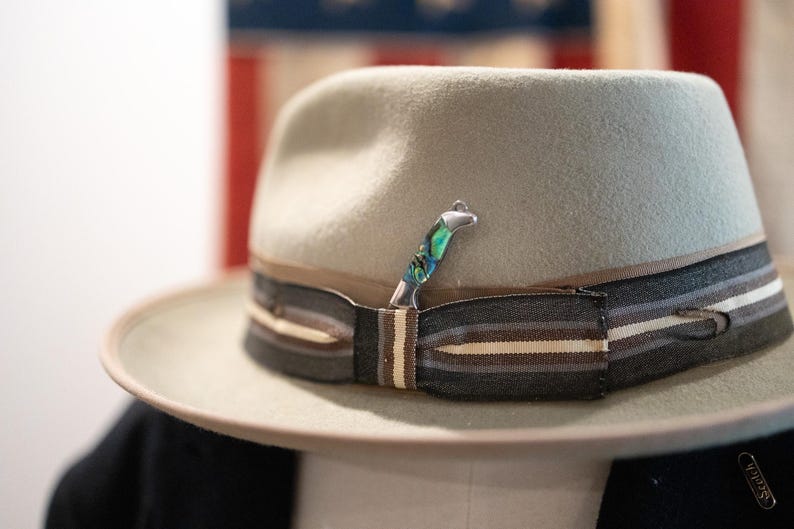 Elegant Pearl Handled Folding Hat Knife - Stylish Fedora/ Cowboy ...