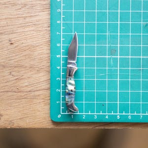 Elegant Pearl Handled Folding Hat Knife - Stylish Fedora/ Cowboy ...
