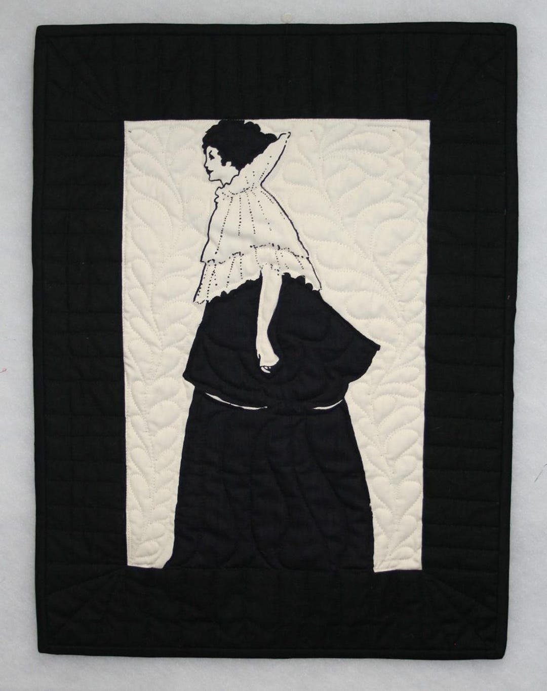 Aubrey Beardsley Quilt 1960s 16" X 21" by Wilma Cogliantry - Etsy
