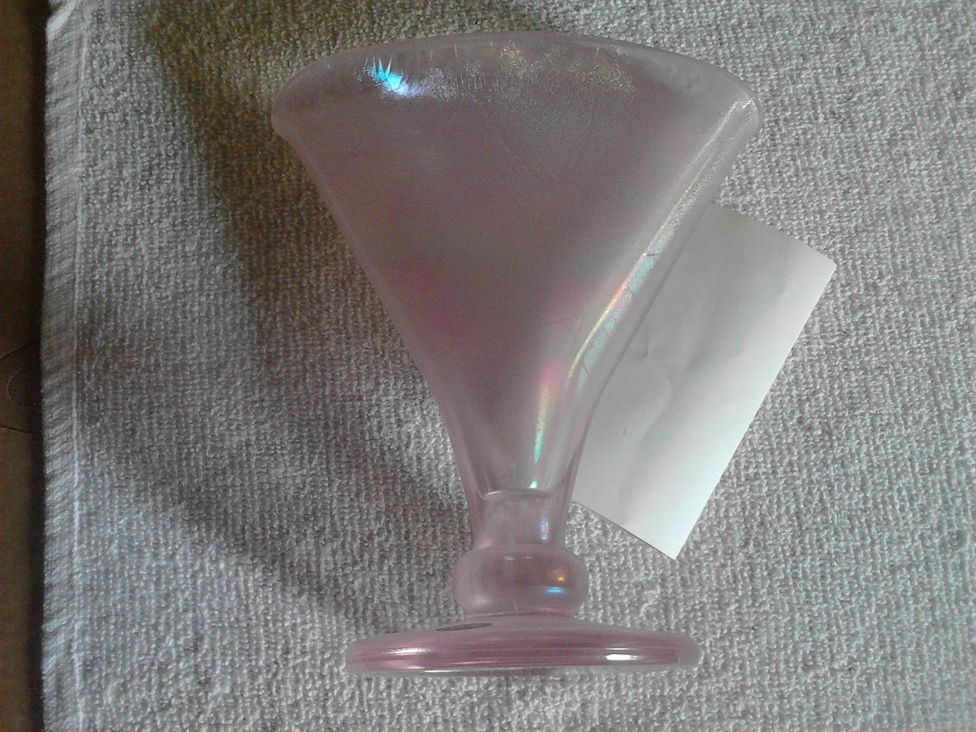 The Metropolitan Museum of Art / Fenton Art Glass Pink Iridescent Glass ...