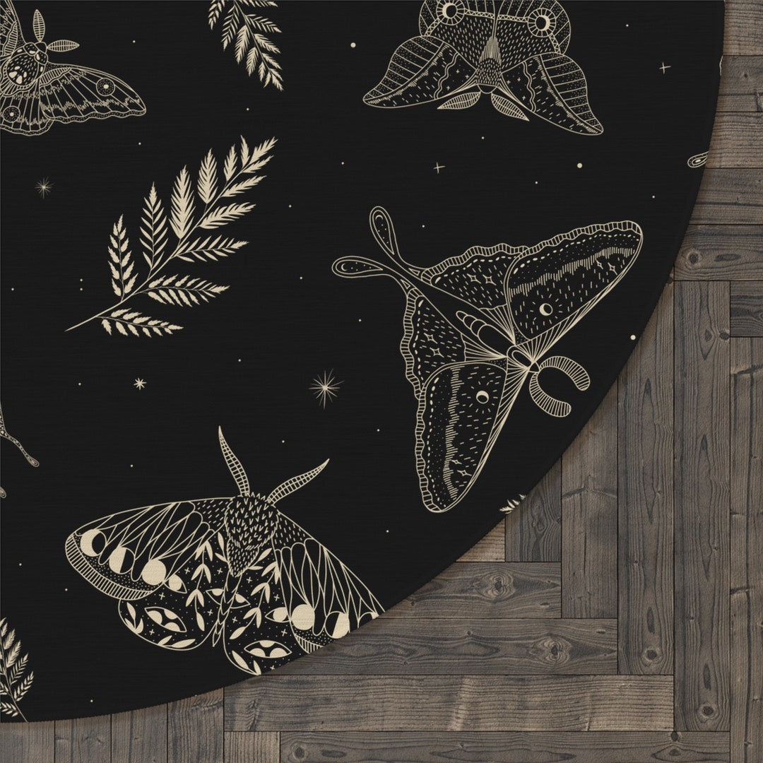 Luna Moth Circle Rug, Muted Aesthetic Round Rug, Cottagecore Area Rug ...