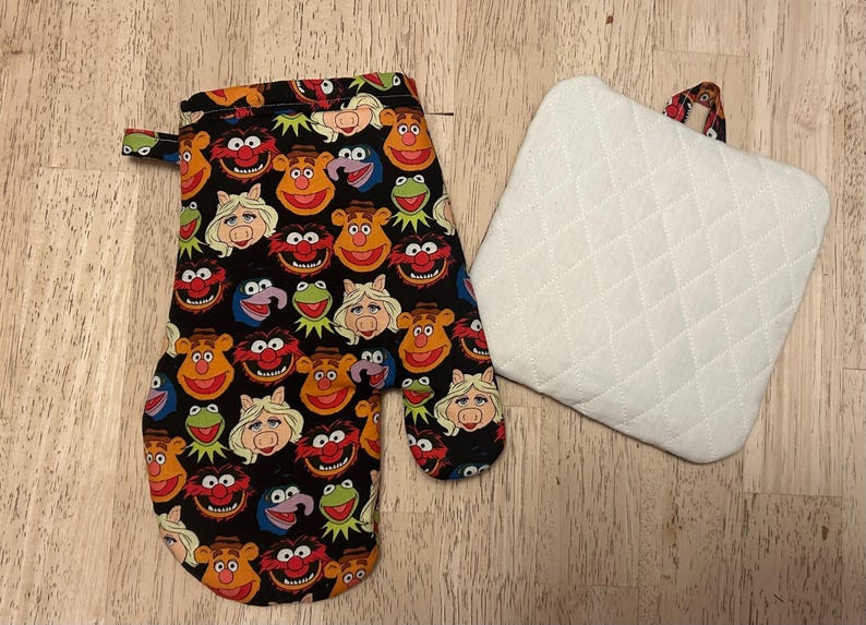Handmade Muppets Oven Mitt and Pot Holder Set – Kitchen Decor - Etsy