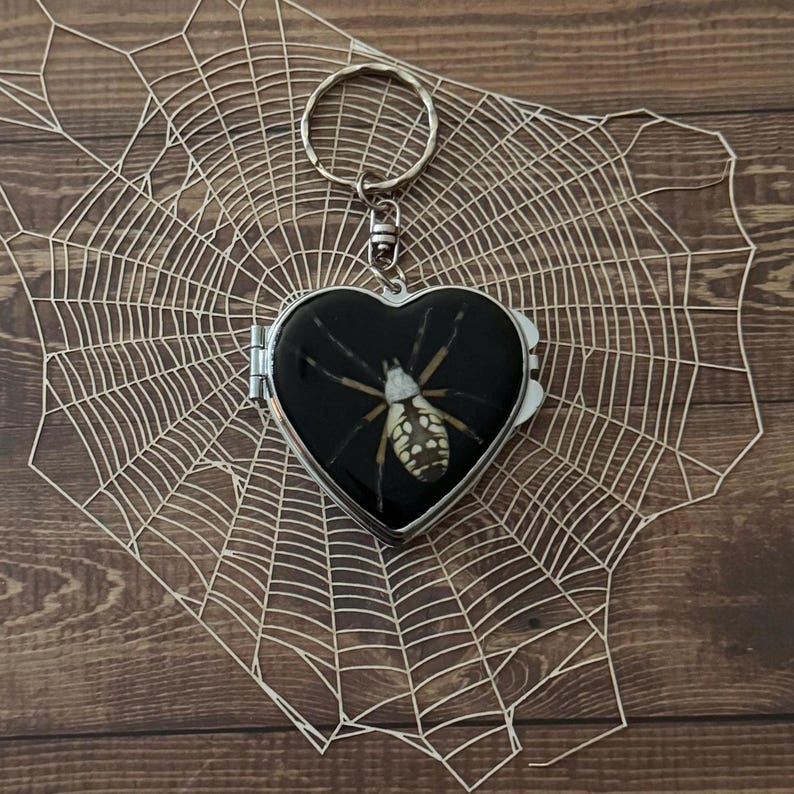 Spider Keychain Mirror - Etsy