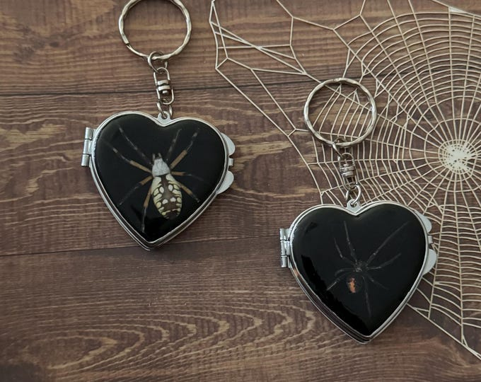 Spider Keychain - Etsy