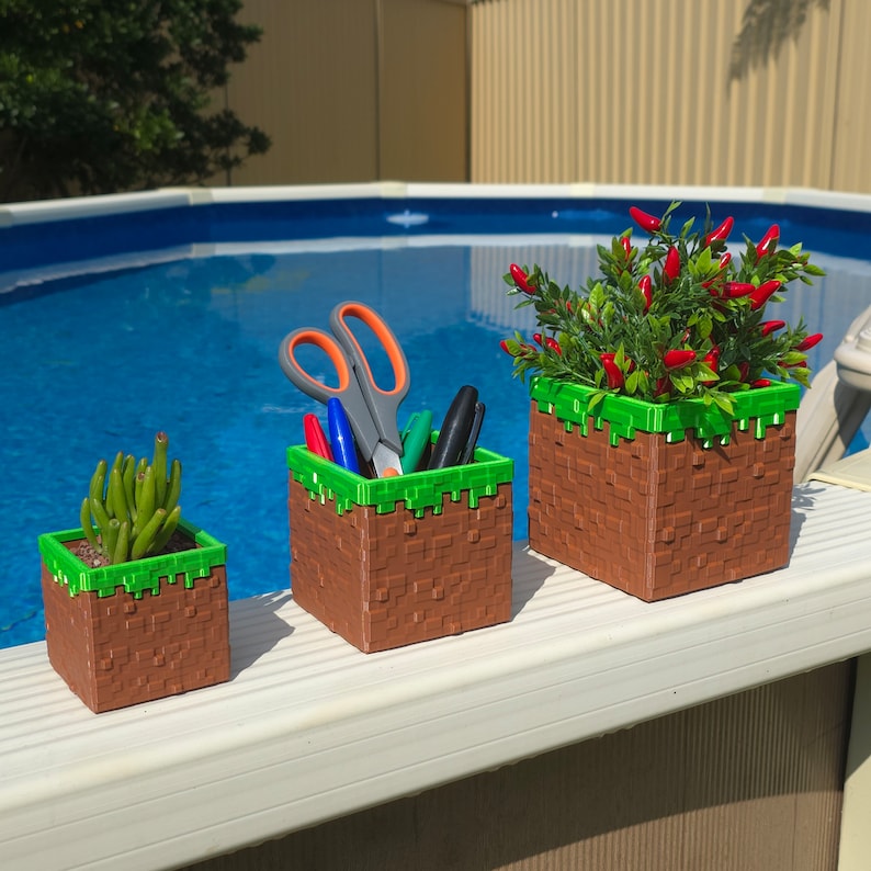 Minecraft Grass Block Planter and Desk Organizer, Minecraft Pen Pencil ...