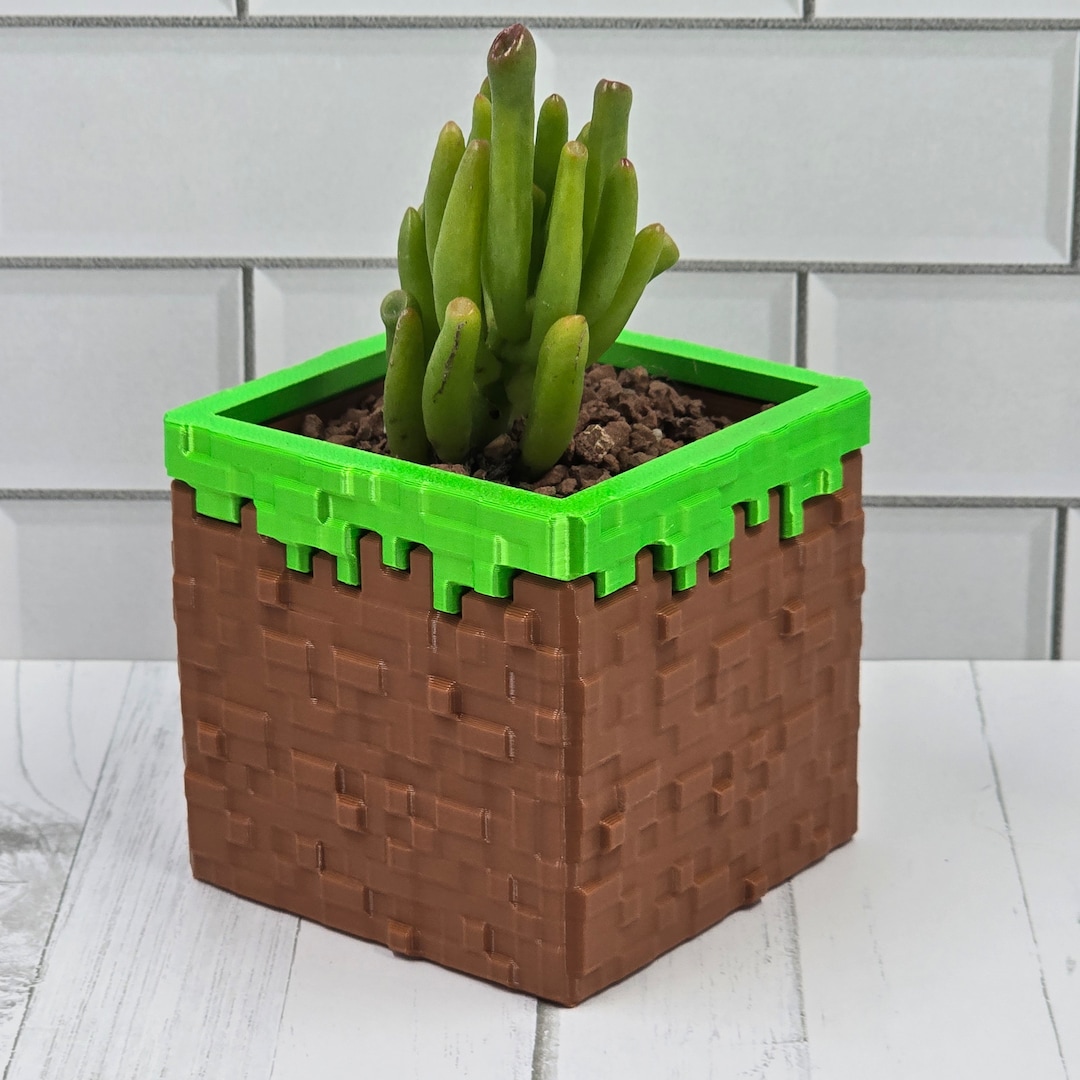 Minecraft Grass Block Planter and Desk Organizer, Minecraft Pen Pencil ...