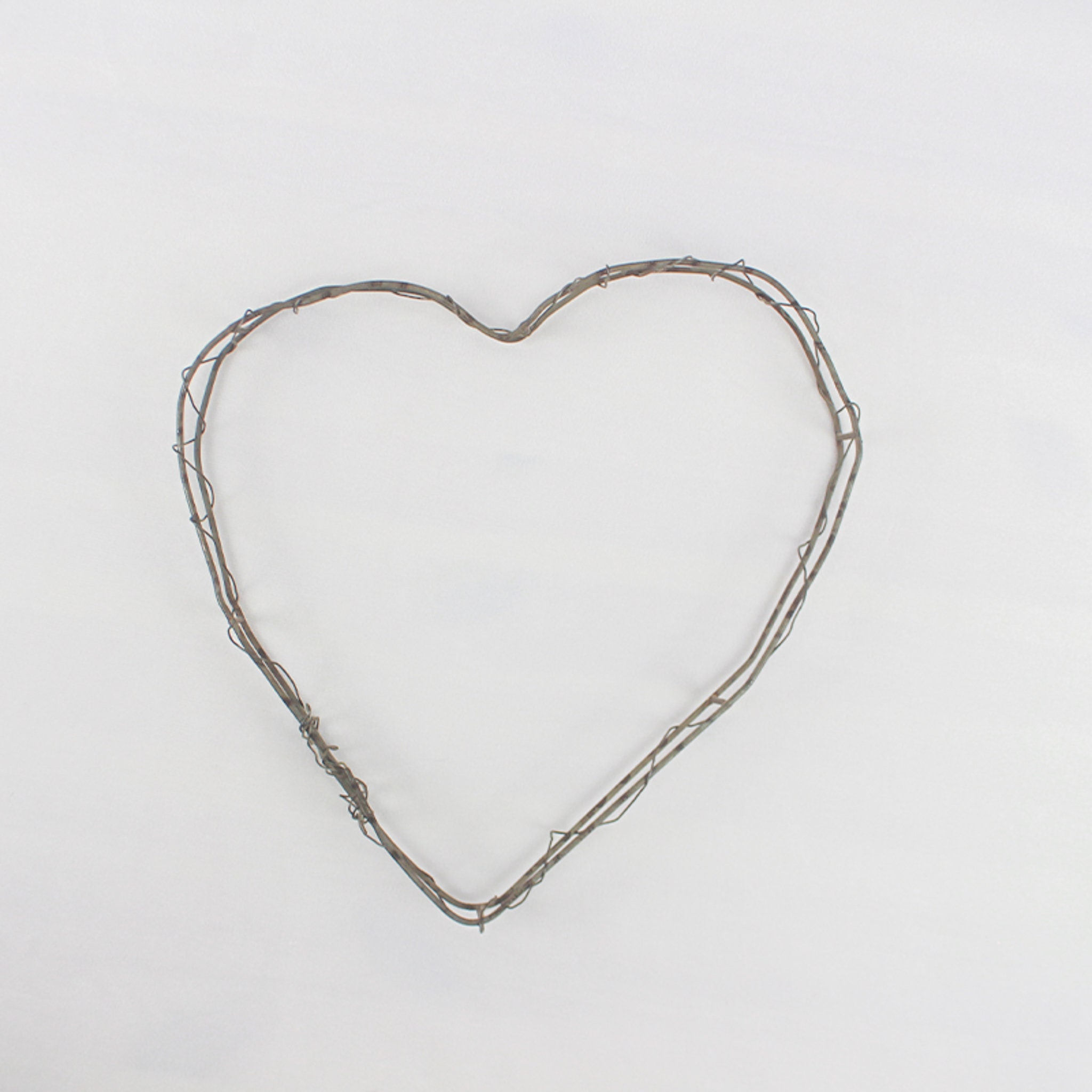 Rustic Metal Wire Heart - Two Sizes, Wall Mounted Artistic Decor, Love ...