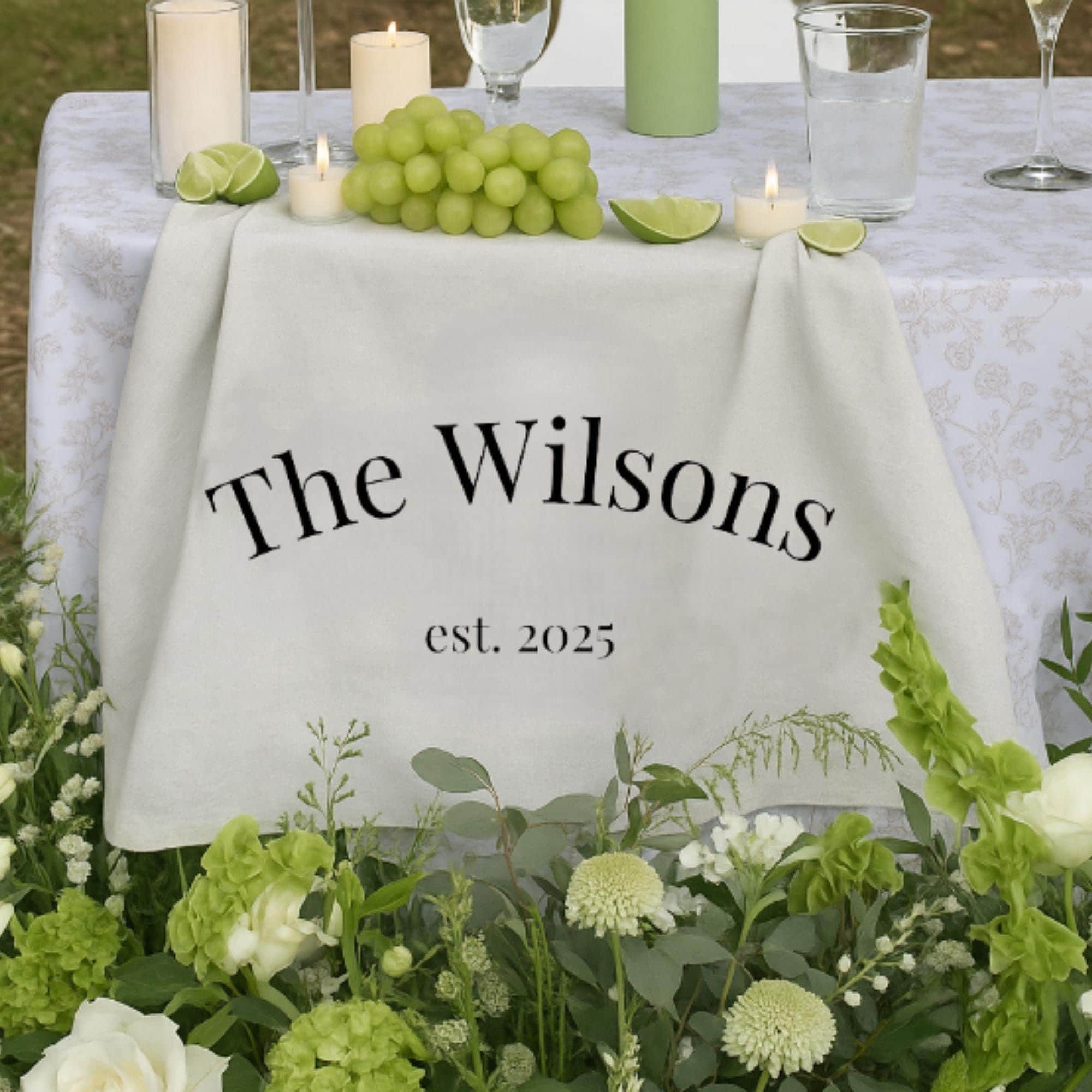 Personalized Linen Wedding Banner: Custom Last Name & Year - Etsy