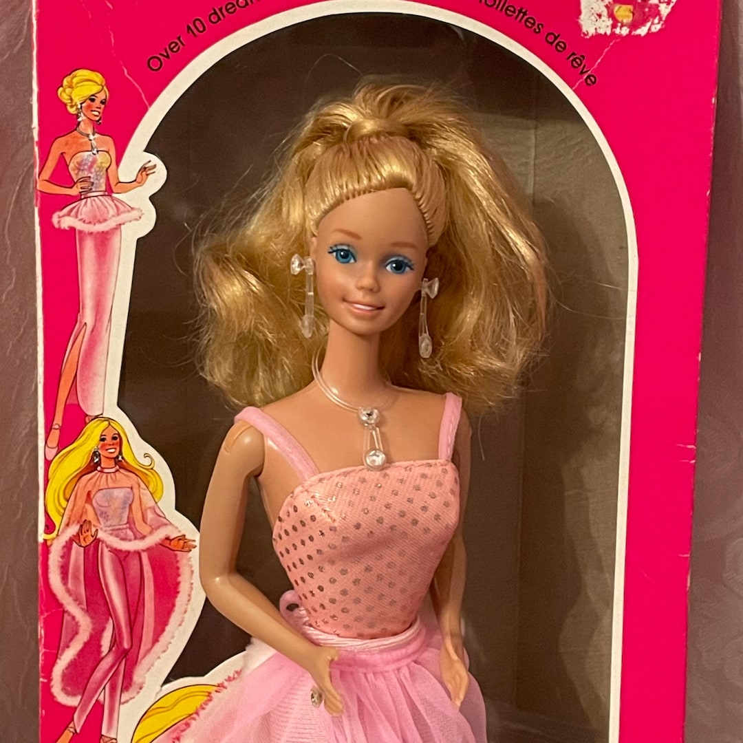 Vintage Pink and Pretty Barbie 1981 - Near Complete With Box ...