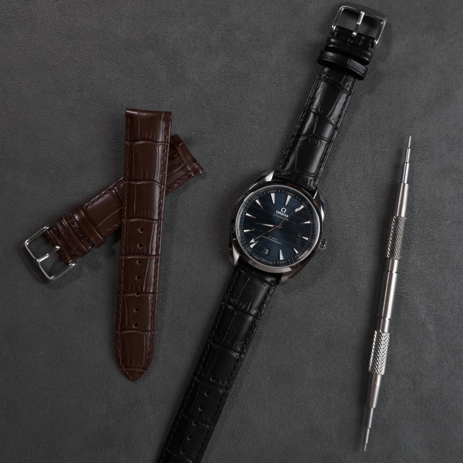 The Lazzaro Alligator Leather Watch Strap - 20mm, 22mm | Black, Brown ...