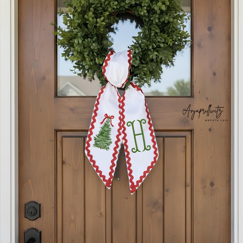 Personalized Scalloped Edge Wreath Sash - Monogrammed Christmas Tree ...