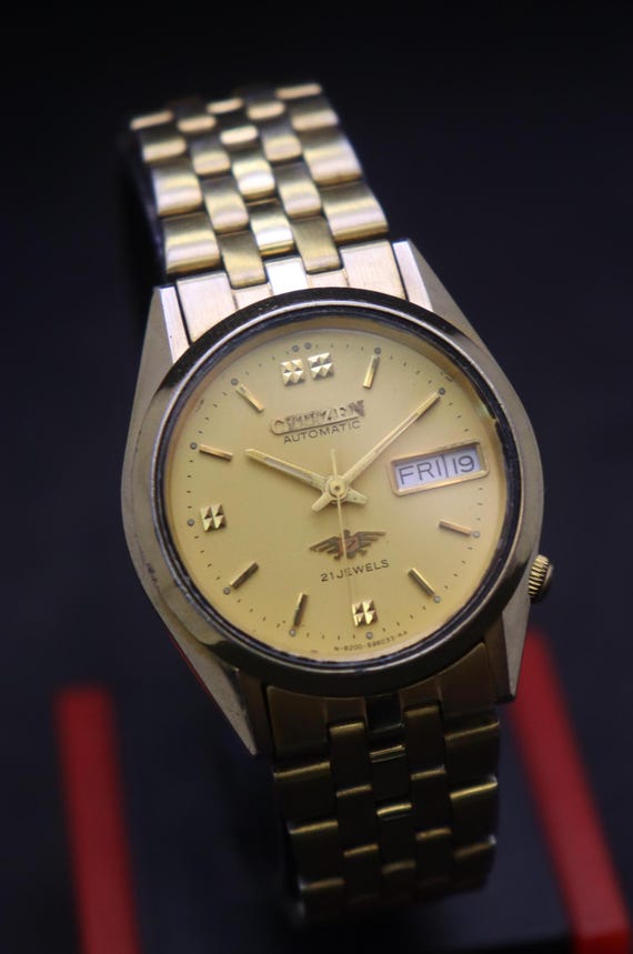 vintage citizen automatic day date movement no. 8200A… - Gem
