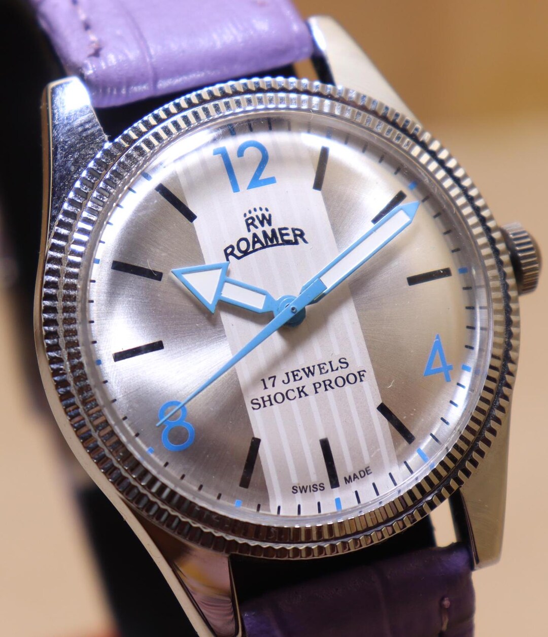 Vintage ROAMER Hand Winding Swiss Made Movement 17 Jewels Silver Dial ...