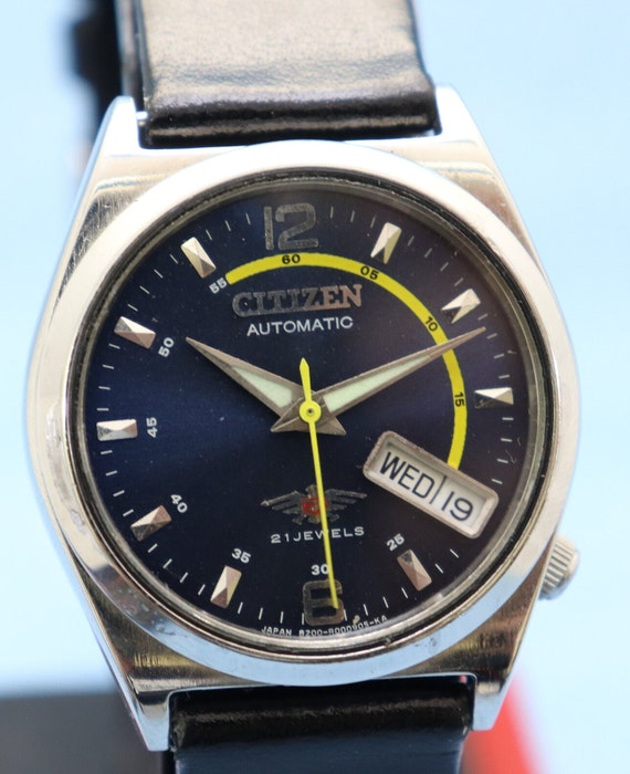 vintage citizen automatic day date movement no. 8200A… - Gem