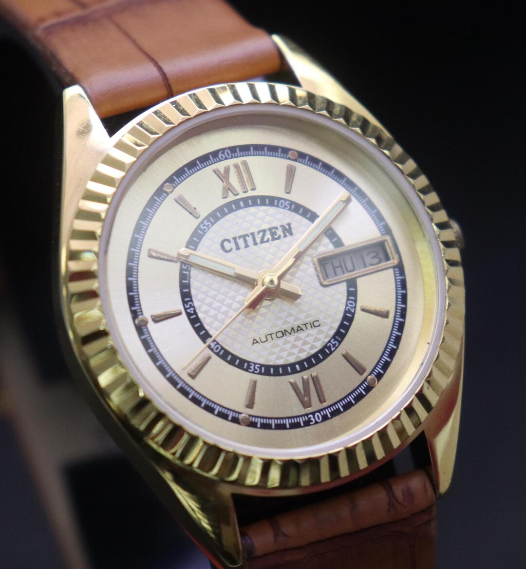 Vintage Citizen Automatic Date Movement No. 8200A Japan Made Men's ...