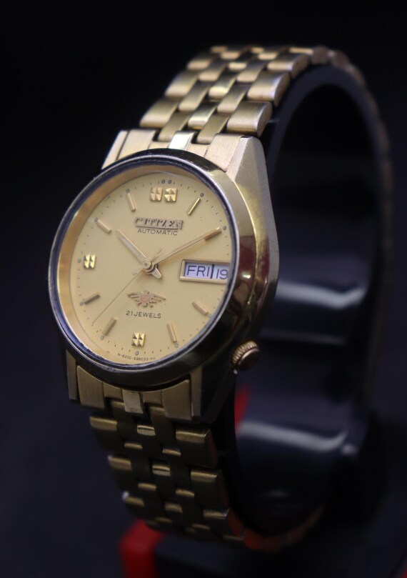 vintage citizen automatic day date movement no. 8200A… - Gem