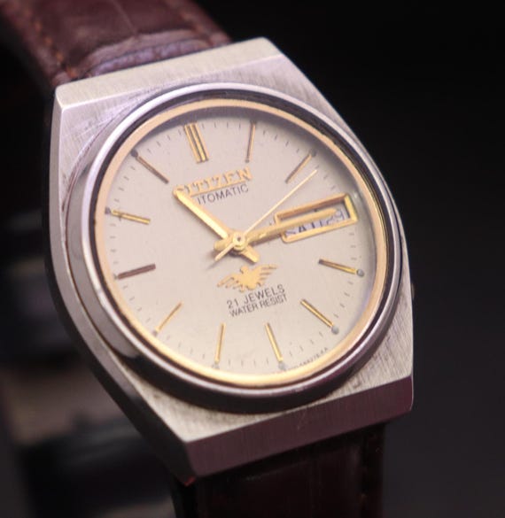vintage citizen automatic day date movement no. 8200A… - Gem