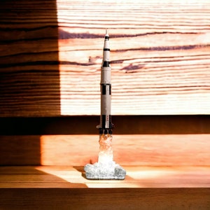 Apollo 11 Saturn V Rocket Lamp Desk Lamp Gift Space Lover Lamp Space X ...