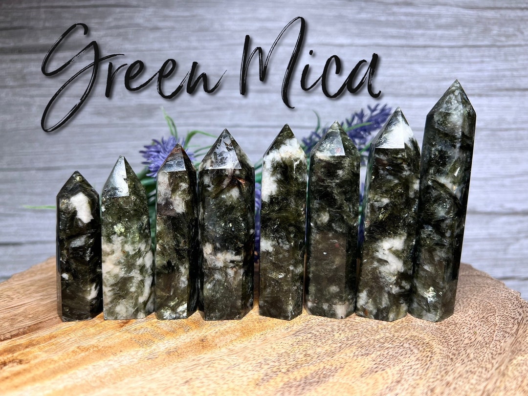 Green Mica Tower, Green Mica in Quartz Tower, Flashy Crystal Tower - Etsy