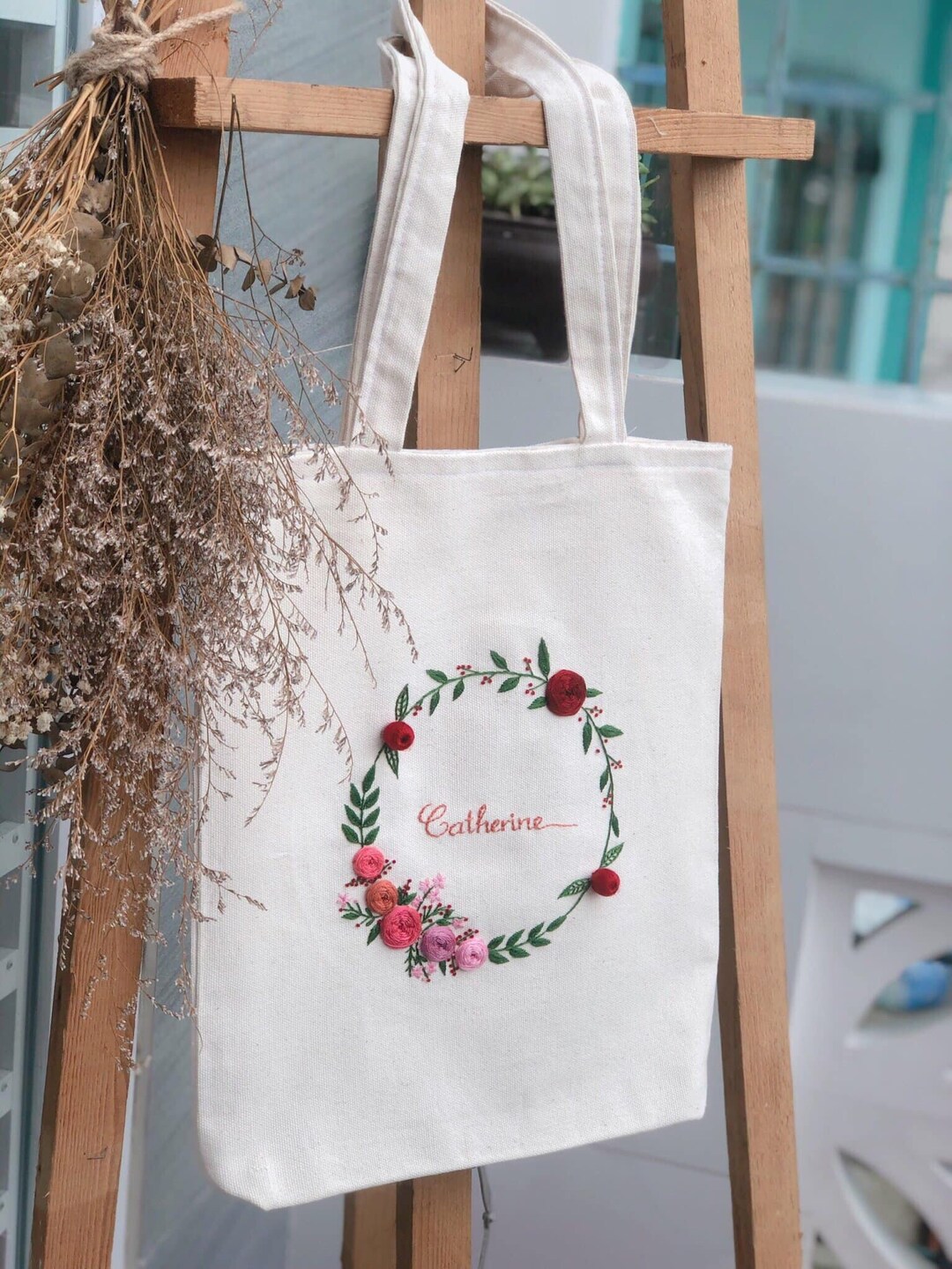 Personalized Embroidered Tote Bag, Linen Bag, Floral Wreath Tote Bag ...