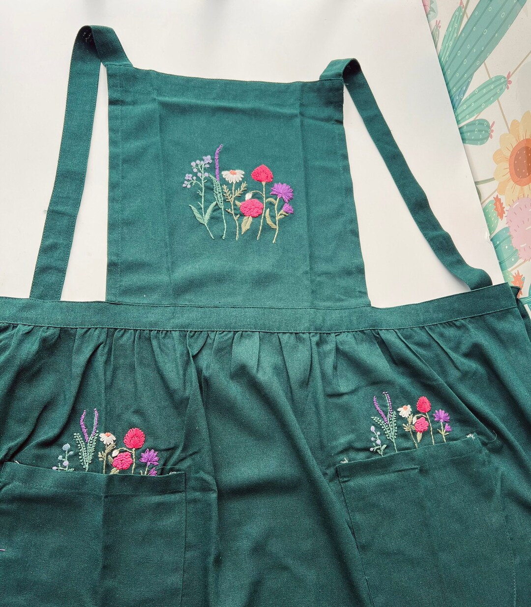 Floral Embroidered Apron for Women, Personalized Hand-embroidered Apron ...