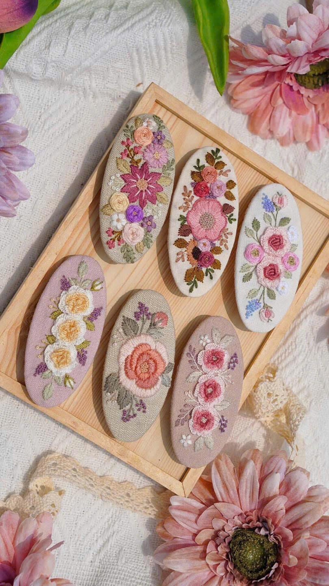 Hand Embroidered Back Hair Barrettes, Flower Embroidered Hair Clip ...