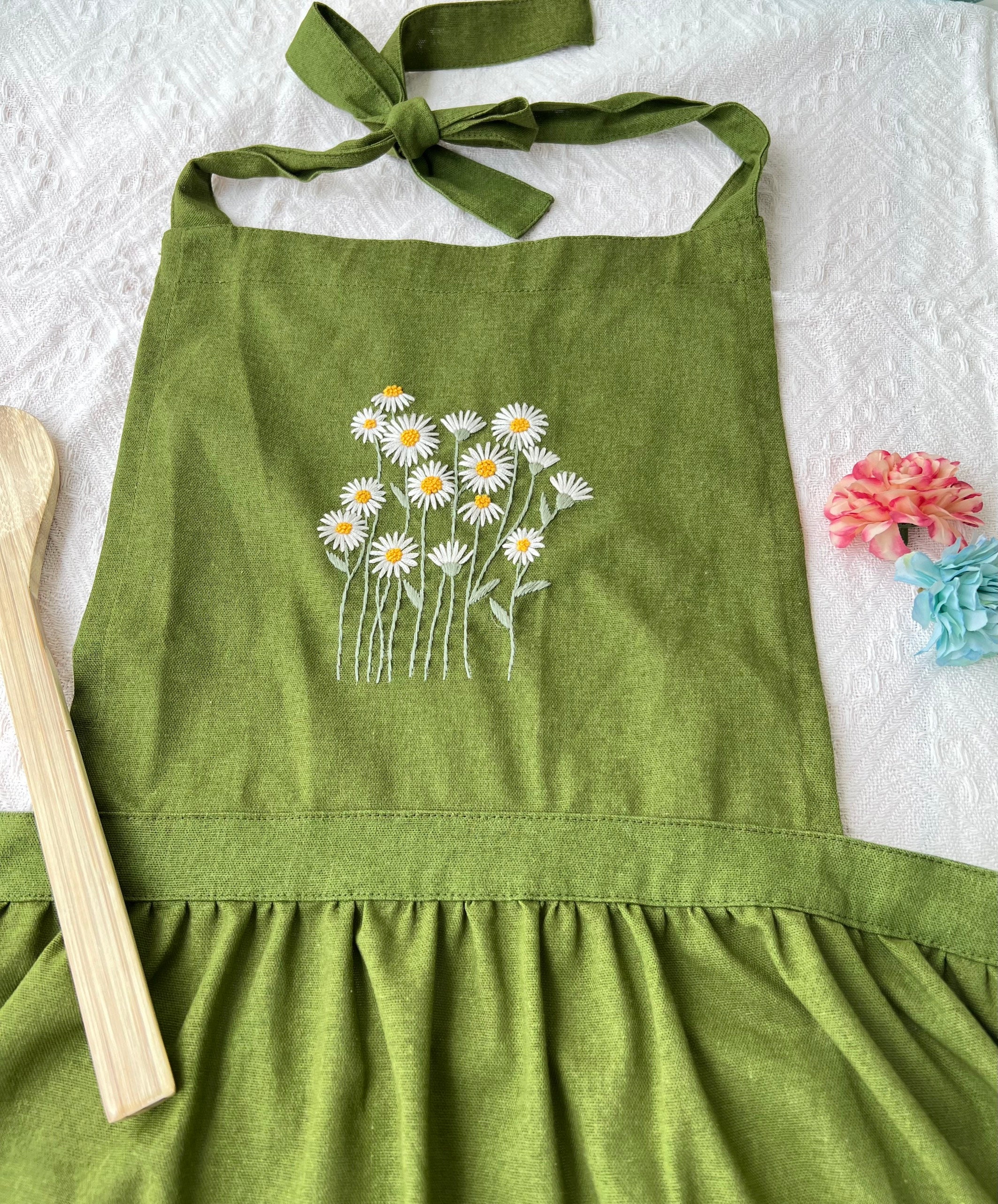 Daisy Embroidered Apron for Women, Personalized Hand-embroidered Apron ...