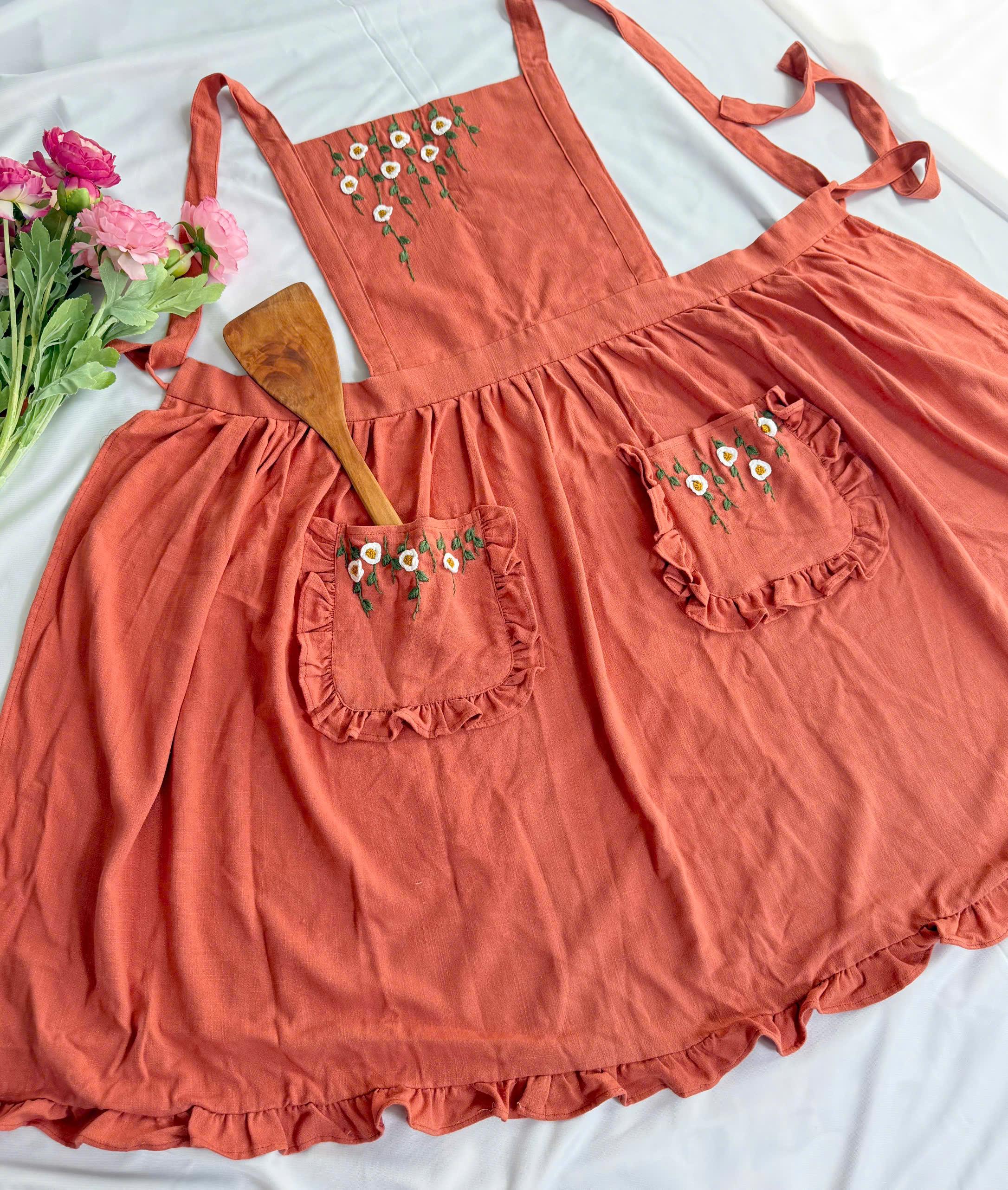 Rose Hand Embroidered Apron Women, Ruffled Apron, Personalized Apron ...
