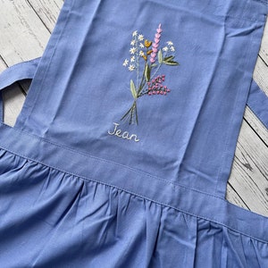 Floral Embroidered Apron for Women, Personalized Hand-embroidered Apron ...