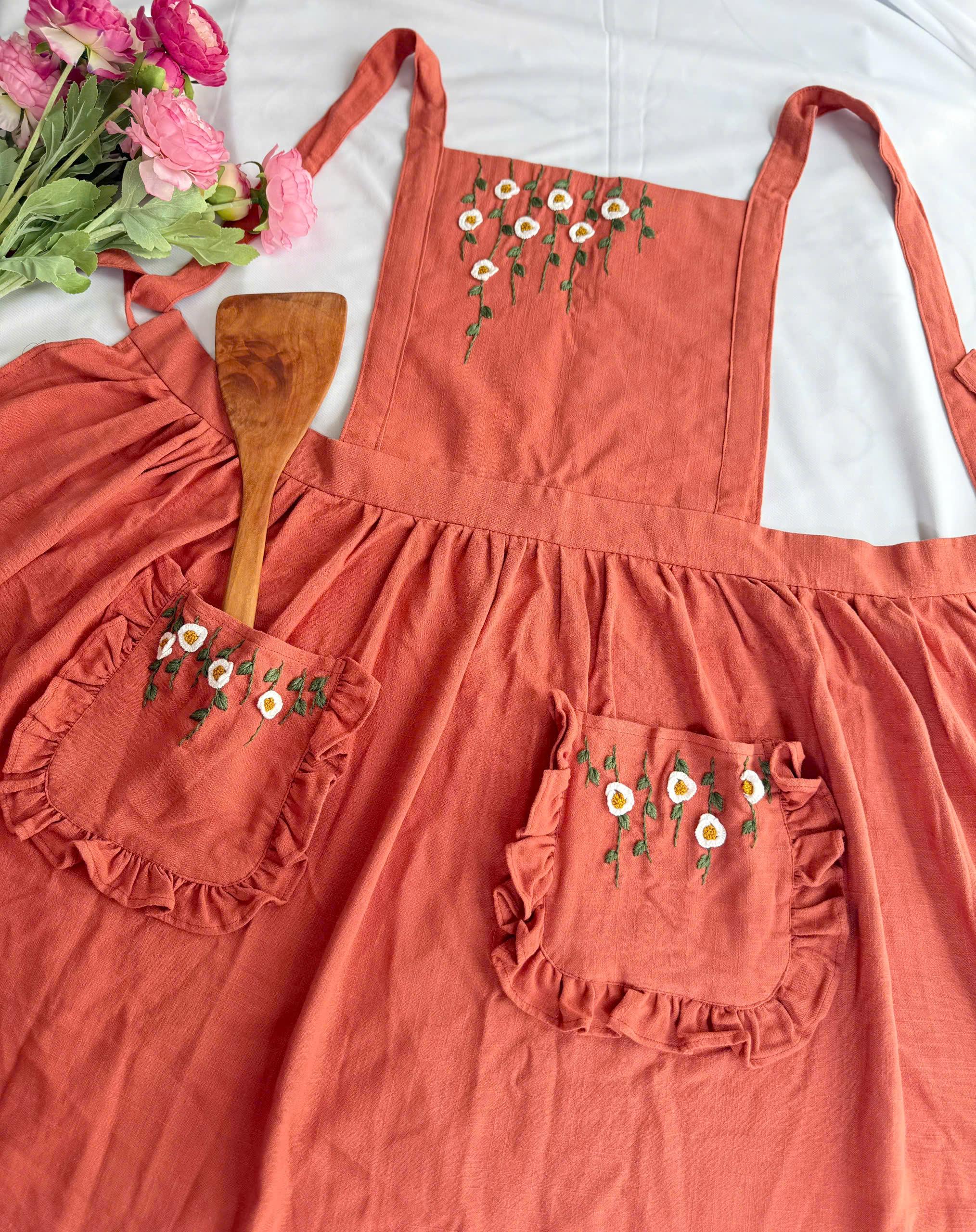 Rose Hand Embroidered Apron Women, Ruffled Apron, Personalized Apron ...