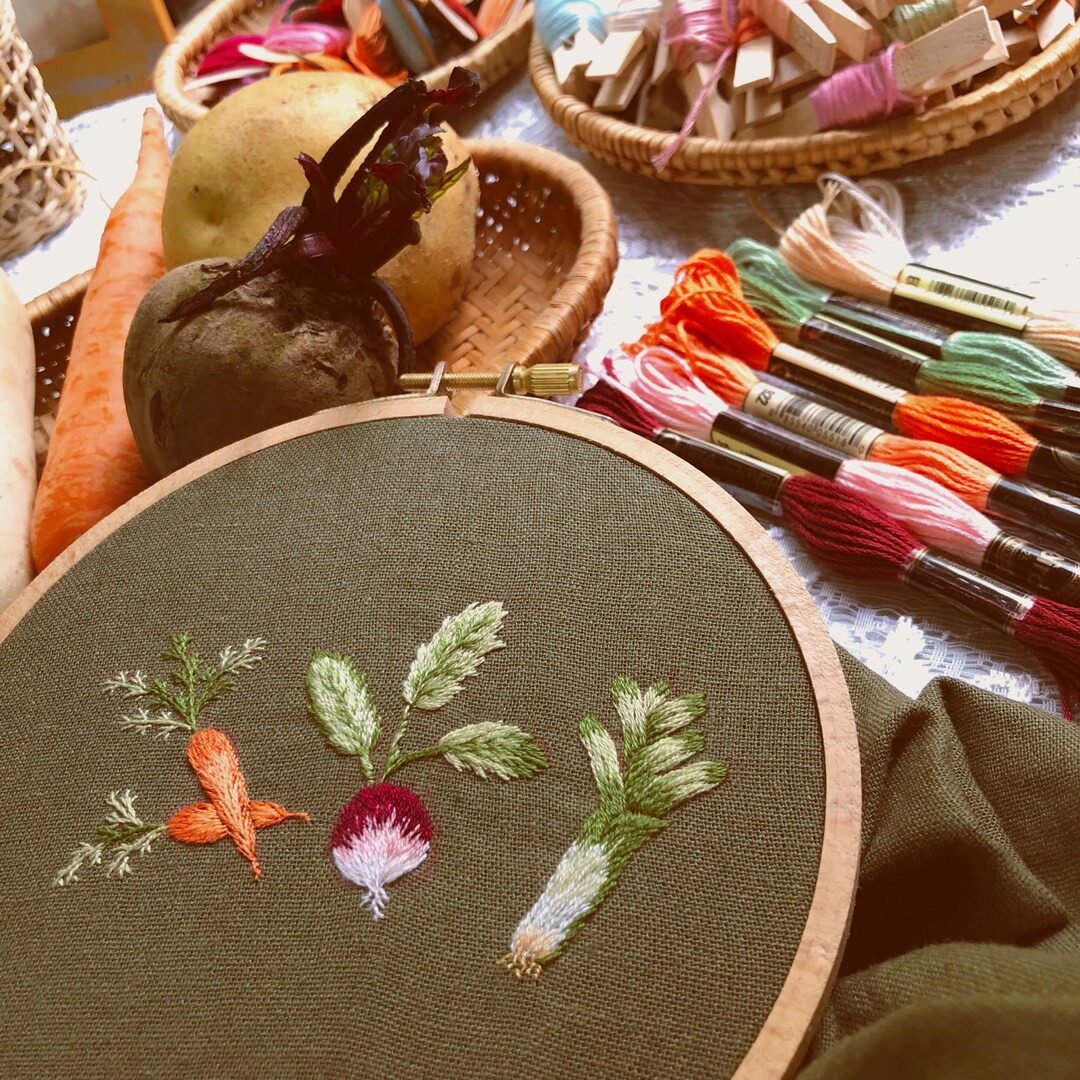 Vegetable Embroidered Apron for Women, Daisyhand-embroidered Apron ...