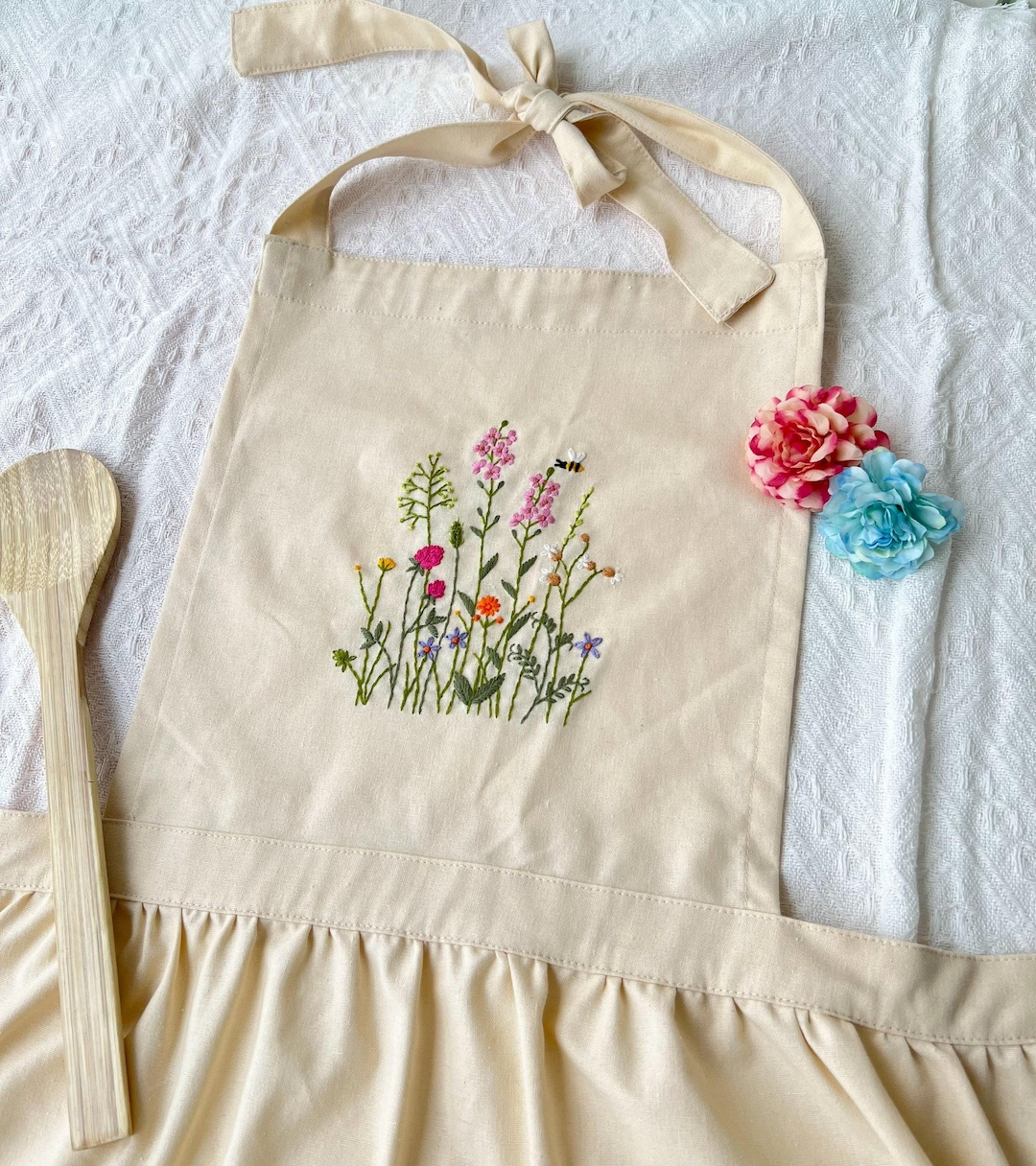 Floral Embroidered Apron for Women, Personalized Hand-embroidered Apron ...