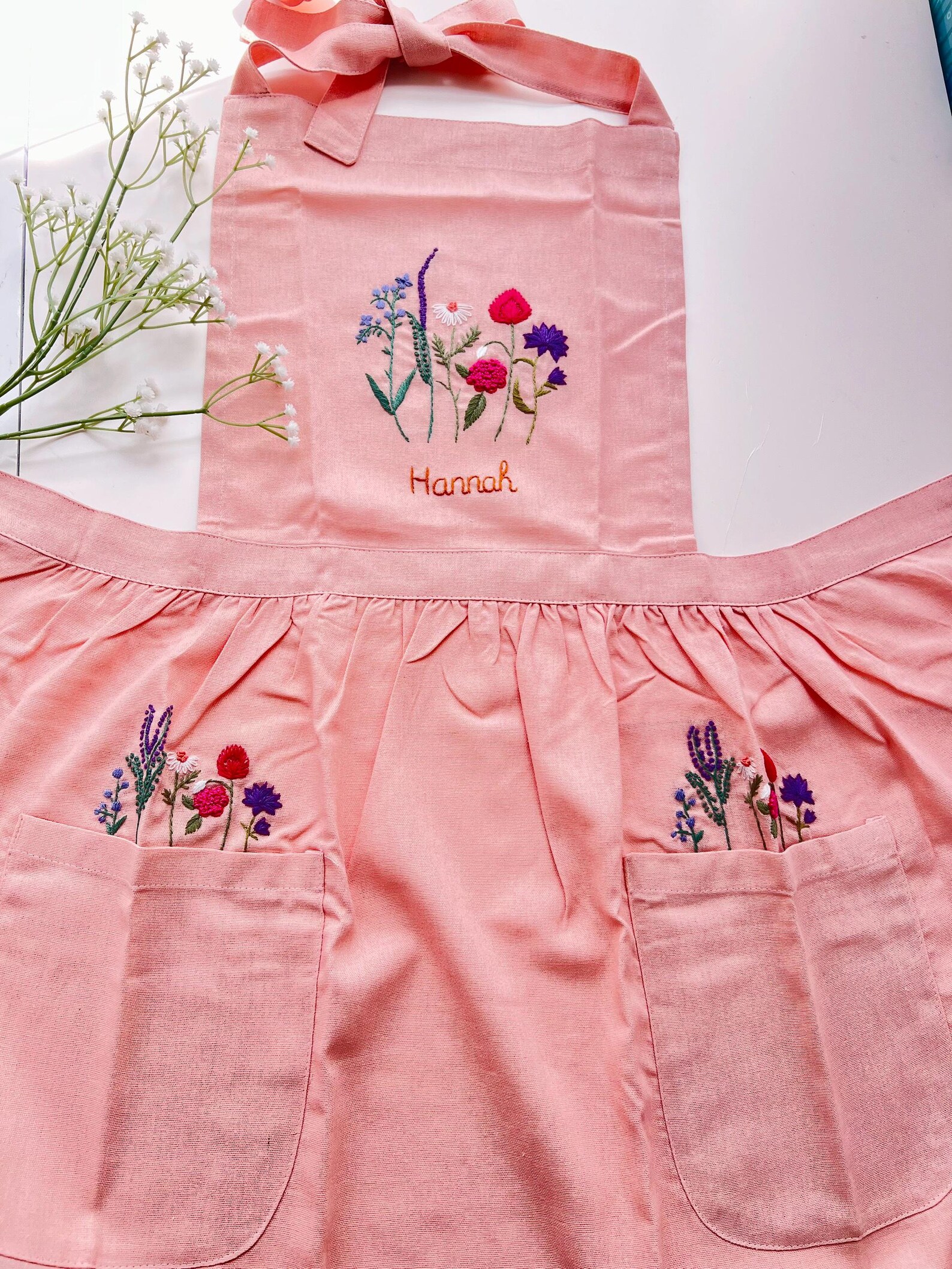 Floral Embroidered Apron for Women, Personalized Hand-embroidered Apron ...