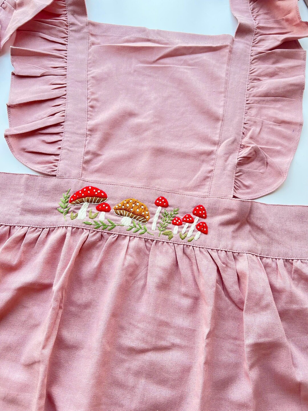 Personalized Hand Embroidered Apron Women, Ruffled Apron, Flower ...