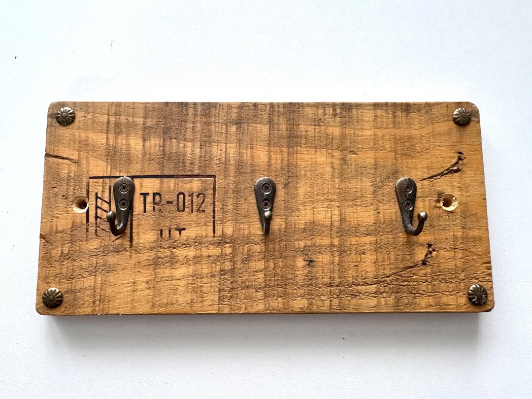 Rustic Reclaimed Wood Key Holder Wall Hooks - Etsy