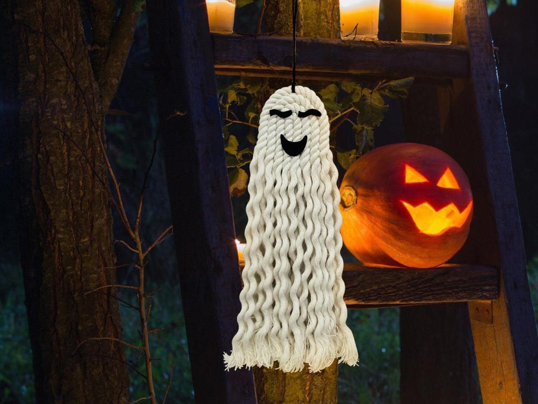 Unique Macrame Ghost, Ghost Wall Hanging, Goth Tapestry, Halloween ...